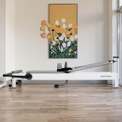 China Portable Beech Wood Pilates Reformer 2250x630x300mm Durable Exercise Equipment for Home Studio for sale