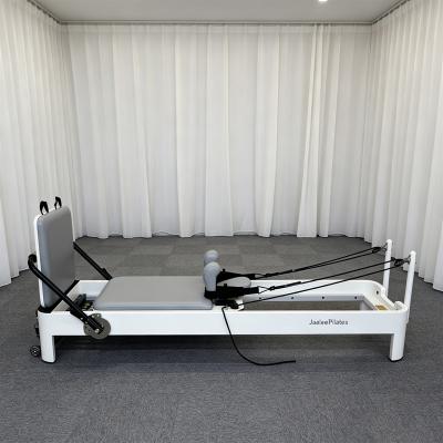 China Professional White Beech Wood Pilates Reformer 2250x630x300mm Portable for Studios for sale