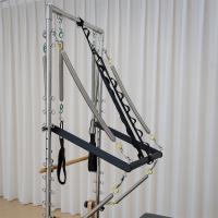 China Jaalee Multi-layer Solid Wood Pilates Reformer with Half Trapeze Tower 2540x680x2015mm Custom Logo for sale