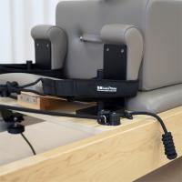 China Professional Maple Wood Pilates Reformer Machine with 5 Adjustable Springs and Compact Size 2250*630*300mm for sale