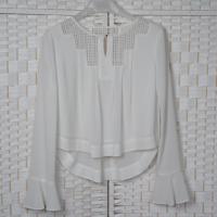 China Hollow Lace Casual White Chiffon Blouse Long Sleeves For Young Ladies for sale