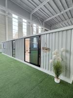 China 40ft Expandable Container Home with 18mm Floor Thickness, Level 8 Seismic Performance, and Bull 30*30 Flat Lamp Lighting for sale
