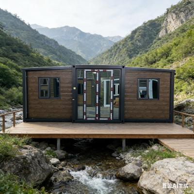 China Fully Galvanized Foldable 20ft Container with Thermal and Sound Insulation and Customizable Terrace for Versatile Living for sale