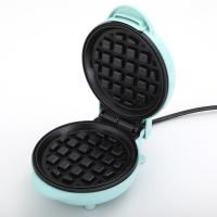 China Custom Color Stainless Steel Mini Waffle Maker 550W 120V Breakfast Sandwich Maker for sale