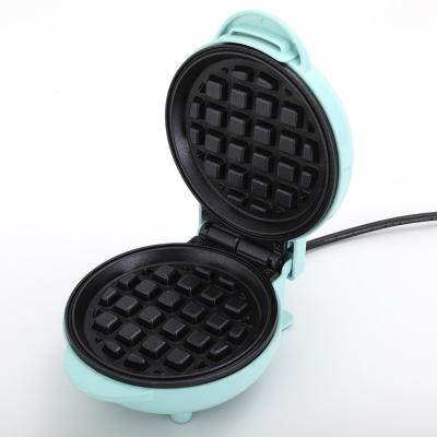 China Custom Color Stainless Steel Mini Waffle Maker 550W 120V Breakfast Sandwich Maker for sale