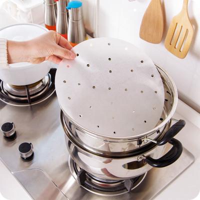 China 40gsm Round Paper For Steaming With Without Holes Greaseproof Waterproof Non Stick for sale