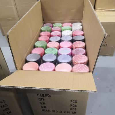 China 26*20mm  Greaseproof Cupcake Liners ( European Raw Paper ) With Heat Tolerance Up To 220°C for sale