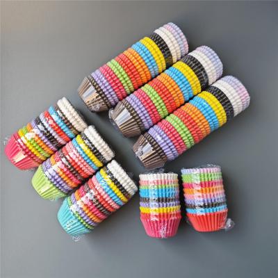 China 90*30mm  Greaseproof Cupcake Liners ( European Raw Paper ) With Heat Tolerance Up To 220°C for sale