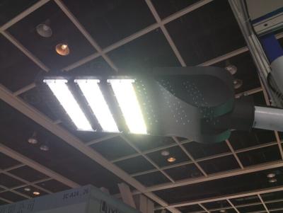 China Water Proof Parking Lot Outside Street Lights 85-265v Pure White 5700 k for sale