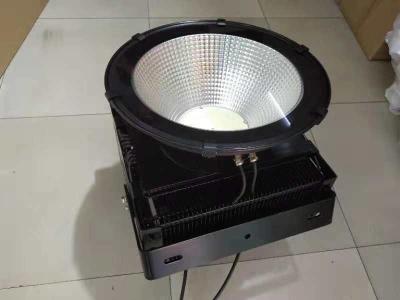 China 100lm / W 70 - 200w Led Highbay Light Save Engery For Parking Lot for sale