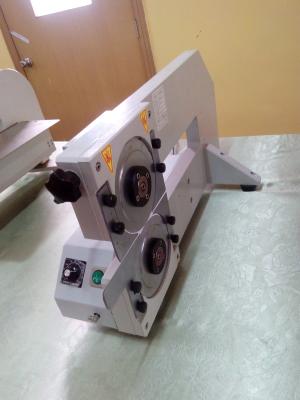 China Hand Push PCB Depaneling Machine With Two Circular Blades for sale