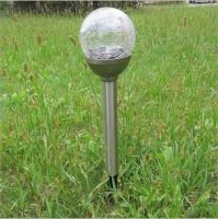 China Waterproof Solar Powered Crackle Ball Decorative Stick Light for Garden and Landscape for sale