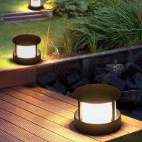 China IP65 Waterproof 12W Modern LED Outdoor Wall Light for Light Control in Sleek Design for sale
