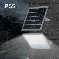 China Outdoor Waterproof Garden Led Solar Flood Light with Remote Control 50000 Hours Lifespan for sale