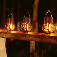 China Hanging Garden Outdoor Decorative Solar Lights with Metal Waterproof LED Table Lamp for sale
