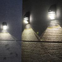 China LED Solar Motion Sensor Wall Light for Family 4v 0.33w Wall Mount 6000K Color Temperature for sale