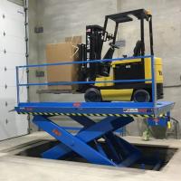China Stationary Hydraulic Truck Dock Scissor Lift 5000KG With Extension Ramp for sale