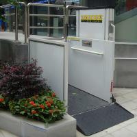 China 250kg 4m Outdoor Wheelchair Platform Lift Residential Vertical Lift for sale