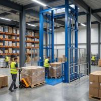 China Warehouse Double Guide Rail Cargo Lift 2000kg 9m Vertical Freight Elevator for sale