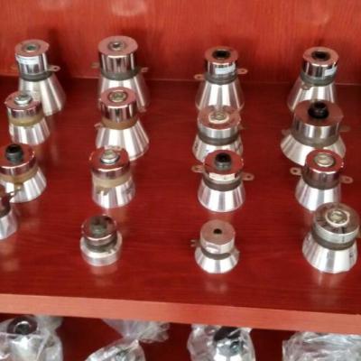 China Multi Frequency Ultrasonic Cleaning Transducer Length 66mm Different Power for sale