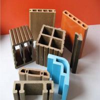 China 3CR17 Mould Material WPC Decking Production Machine for Outdoor Floor and Wall Panel for sale