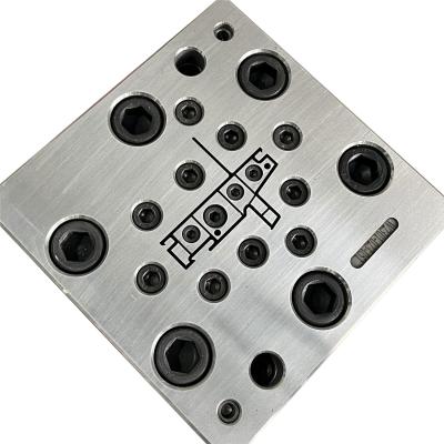 China UPVC Plastic Skirting Baseboard Profile Extrusion Tool for AutoCAD Design Performance for sale