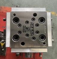 China Customized Silver UPVC PVC Window Plastic Profile Extrusion Mold for Windows and Doors for sale