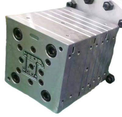 China 3CR17 Mould Material PVC Profile Extrusion for Window and Door Accessories Supply for sale