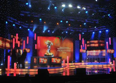 China Commercial Hanging LED Display 17222 Dots per Sqm Rental Video Screen for sale