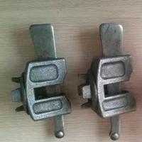 China Ungalvanized Casted Layher Steel Ring Ledger End Head With Wedge for sale
