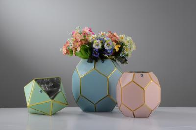 China Handmade Plating Glass Vase individual packing for sale