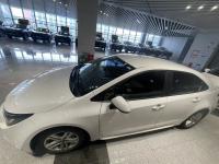 China Toyota Levin Compact Sedan 1.8L Hybrid 53 MPG Fuel Efficient Family Car for sale