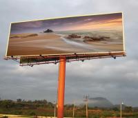 China Stimulate Audience s Senses LED Advertising Display with Seamless Corner Support for sale