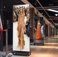 China Indoor P2.5 LED Poster Display Sustainable and Environmentally Friendly Advertising for sale
