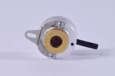 China Incremental Shaft Optical Rotary Encoders K22 For 24V Servo Motor 6.35mm Blind Hole Shaft for sale