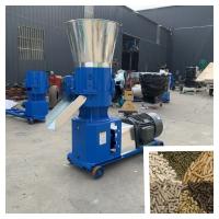China Industrial Feed Pellet Machine 100-1300 kg/h Capacity with 2-12mm Adjustable Dies for Poultry and Livestock for sale