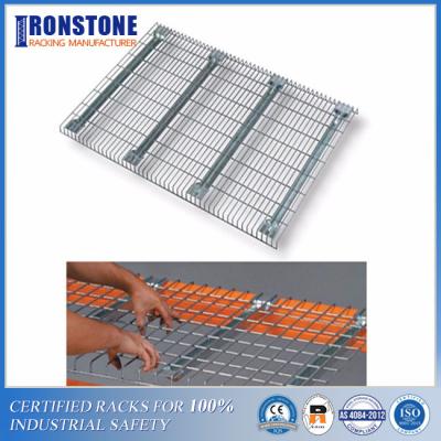 China Welded Waterfall Galvanized Metal Wire Mesh Deck 24-48 Inch Sizes for Pallet Rack Storage Systems for sale