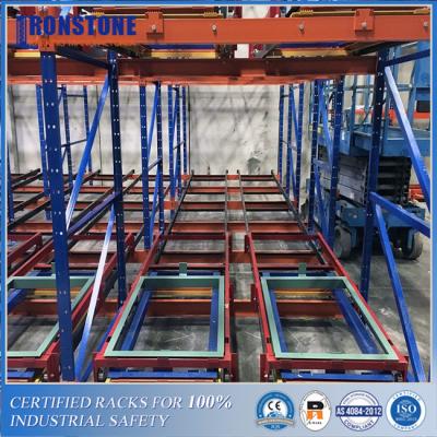 China Warehouse Push Back Pallet Racking System 2-6 Deep Configurations, 500-3000kg Capacity per Level for sale