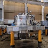China 570mm Basket Centrifuge Machine 230kg Bottom Discharge Scraper for sale