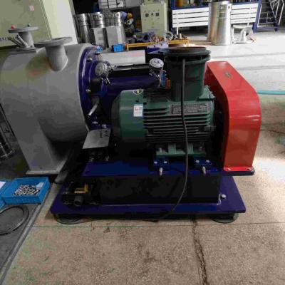 China Automatic Continuous 2000rpm Worm Screen Centrifuge 530mm For Regenerated Rubber for sale