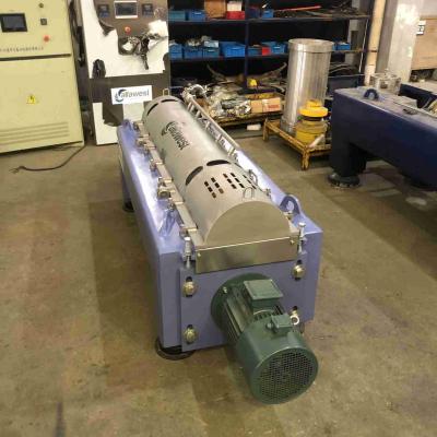 China 3 Phase Decanter Centrifuge 22kw SKF Bearing 350mm Bowl Diameter for Oil Extraction for sale