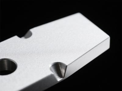 China Corrosion-resistant anodic oxidation treatment for aluminum parts, wear-resistant anodizing process for aluminum components, and approaches to enhancing anodic oxidation on aluminum parts for sale