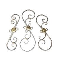 China Customizable Stainless Steel Decorative Scrolls & Floral Ornaments with Polished Silver Finish for Architectural Metalwork for sale