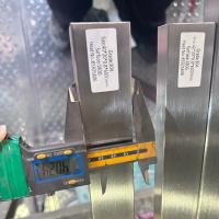 China 40×20mm Stainless Steel Rectangular Tube with 180G Hairline Finish in SS201 304 316 Grade for sale