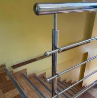 China 304/316 Stainless Steel Tube Connector Cross Bar Holder for Railing & Handrail Systems for sale