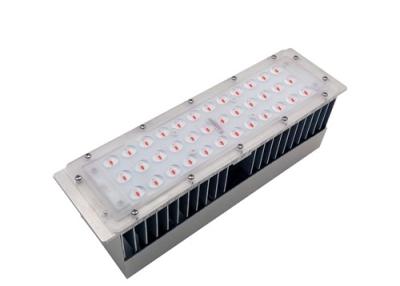 China SMD3030 30W Full Spectrum LED Grow Light 100-277Vac 0.75A Plant Lamp for sale