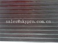 China Smooth / embossed Surface heavy duty Rubber Sheet Roll , 2.5mm-20mm Thickness for sale