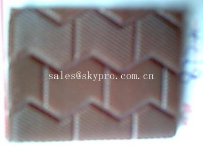 China High abrasion resistant natural rubber shoe sole sheet , embossed on bottom for sale