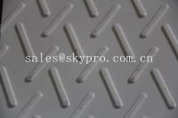China Chevron pattern on top PVC PU conveyor belt for incline conveying for sale