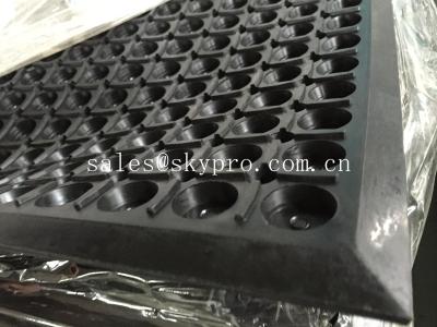 China Anti - fatigue drainage kitchen rubber mats heavy duty and oil resistant for sale